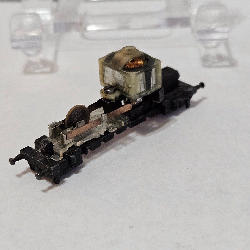 Marklin Z BR 264 Chassis with Working 3-Pole motor | eBay