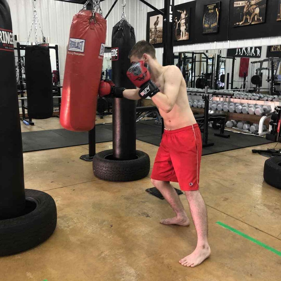 DEFY® Boxing Gloves Leather Punch Training Sparring MMA Fight UFC Red ...