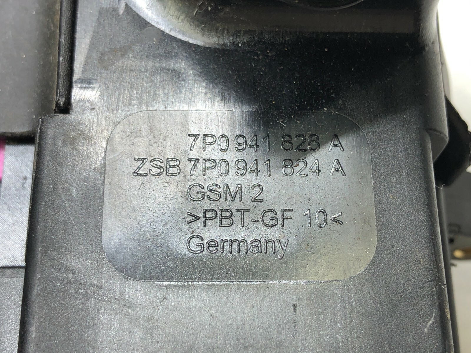 2011-2018 PORSCHE CAYENNE S RIGHT PASSANGER FRONT FUSE BOX RELAY OEM ...