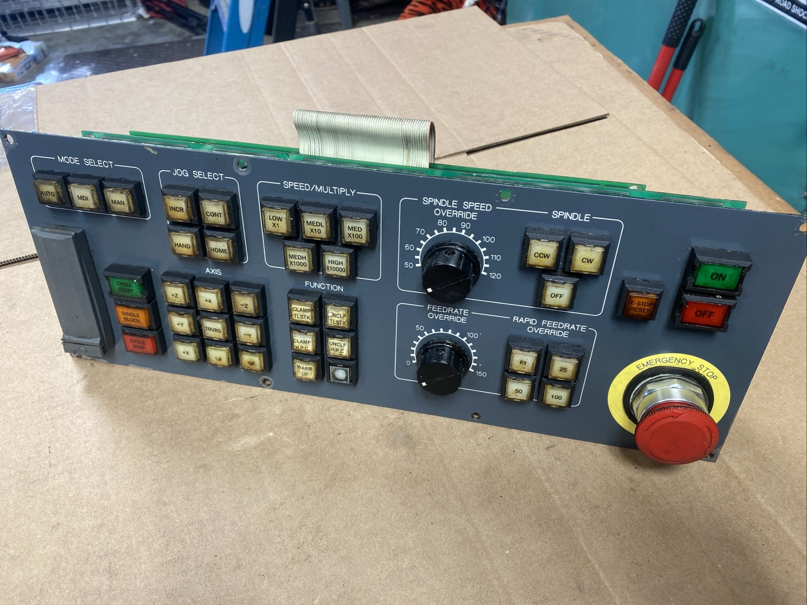Allen Bradley 8520-MTBL /A Operator Panel 8500-MTBI 176816 160225 FAST ...