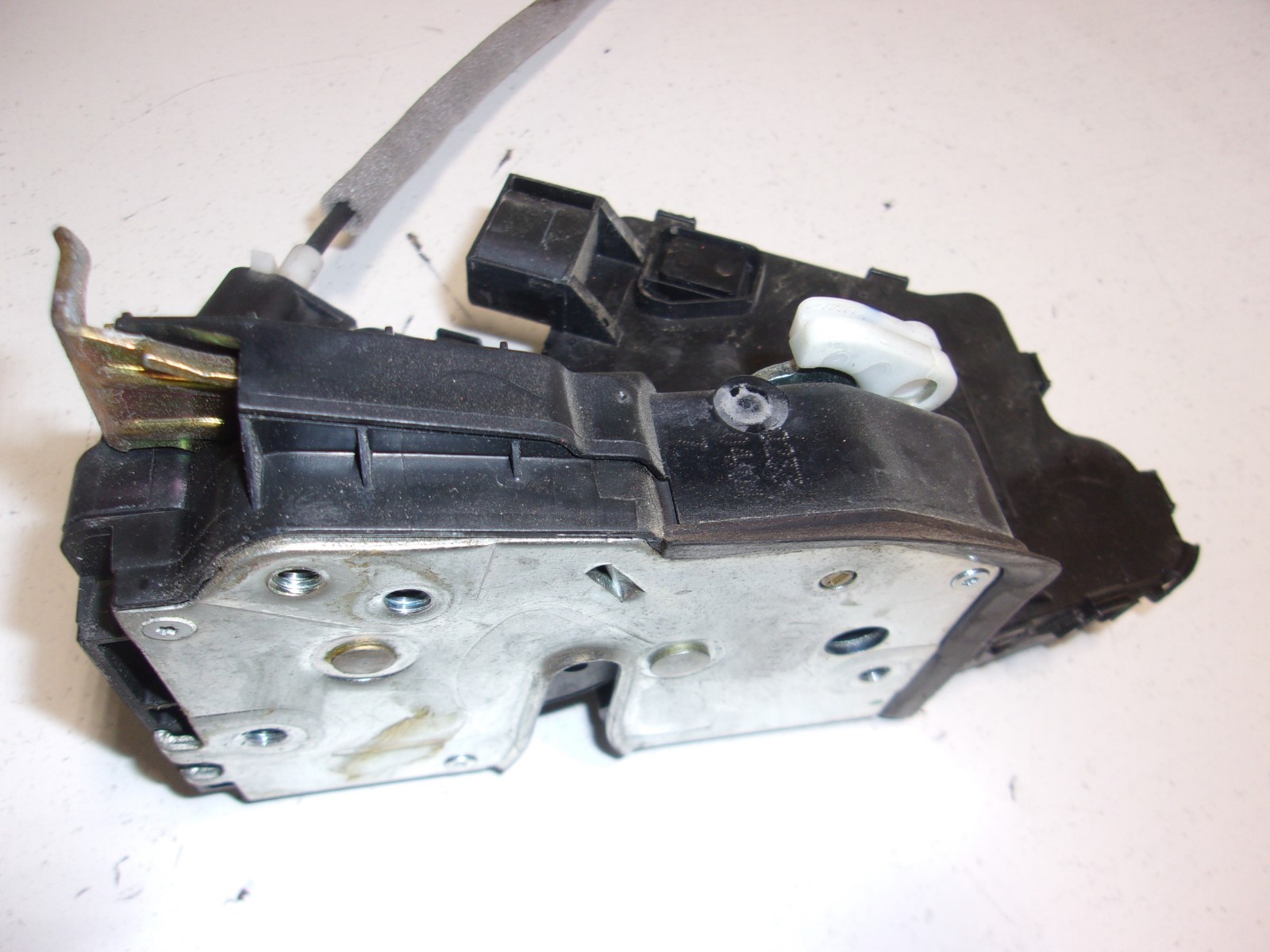 05 BMW 325 REAR LEFT DOOR LOCK ACTUATOR OEM M1 | eBay