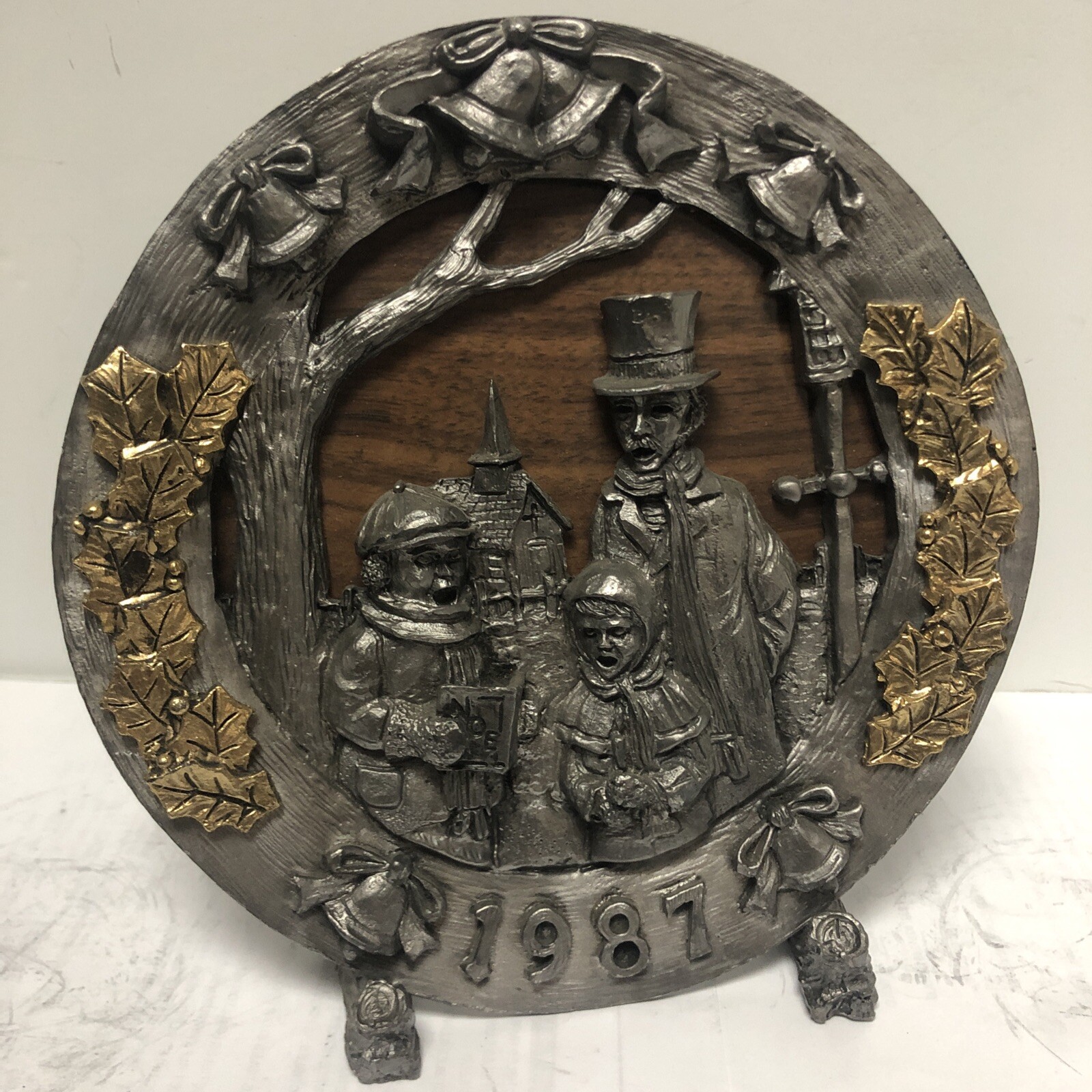 Micheal Ricker Pewter Christmas Plate 1987 Lyle Nancy Don Carolers ...