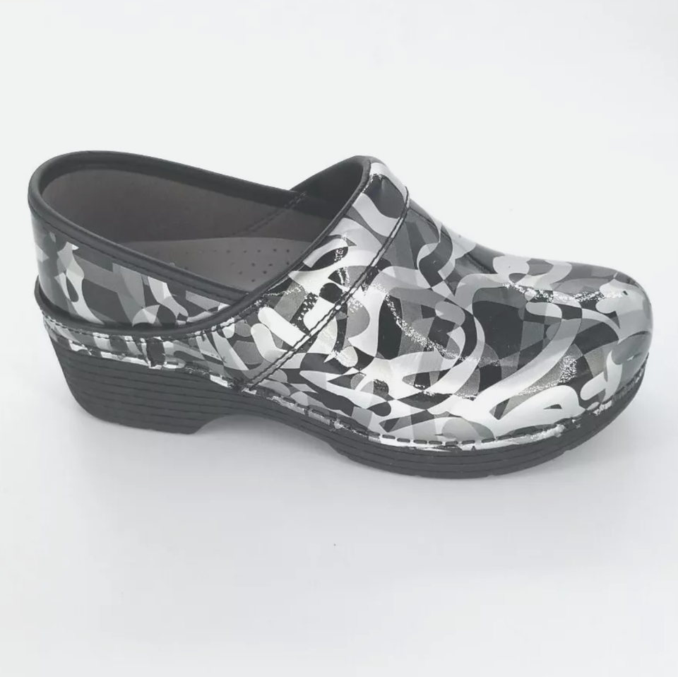 Dansko LT Pro Women's Twisty Patent Leather Nurse Medical Clogs Sz 6.5 ...