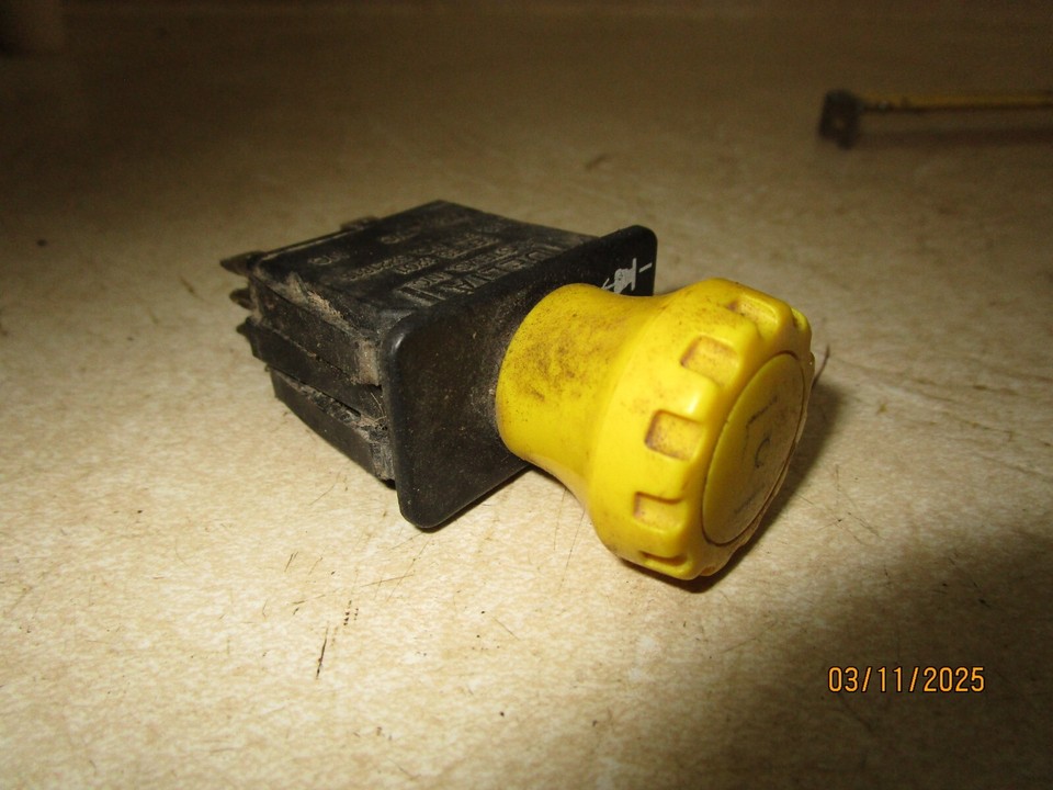 JOHN DEERE 717A ZERO TURN KAWASAKI 19HP FH601V PTO SWITCH KNOB | eBay