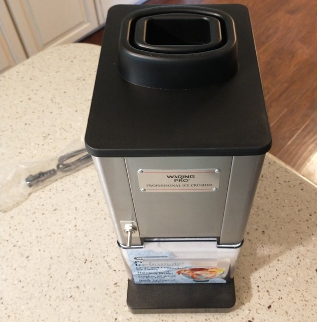 Waring Pro IC70 Professional Stainless Steel Large-Capacity Ice Crusher ...