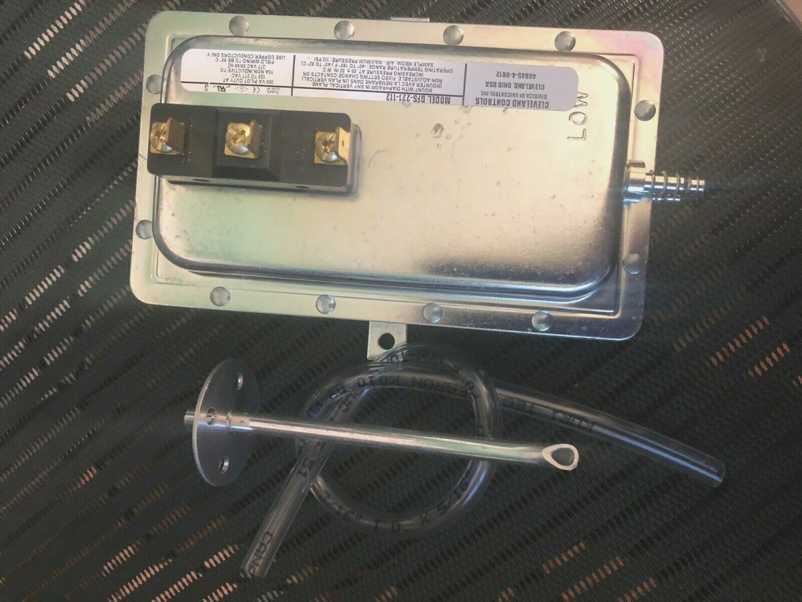 Cleveland Controls AFS-222-112 Air Switch | eBay