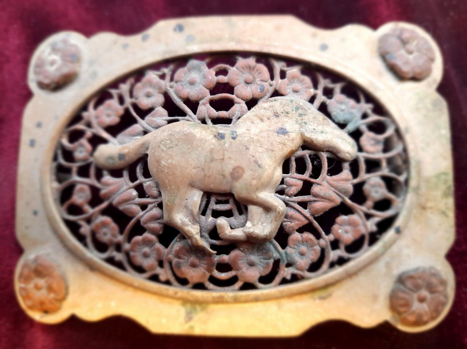 Vintage Horse Running Old Floral Latticework Art Belt Buckle | eBay