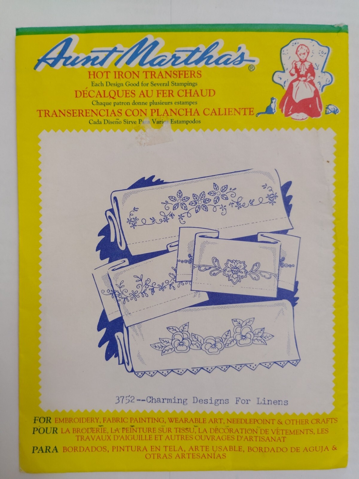 Linens Charming 3752 Floral Hot Iron Transfer Pattern Aunt Martha's ...