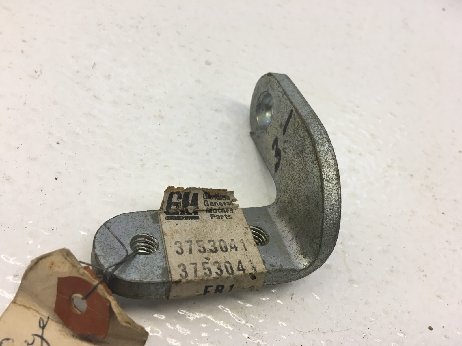 GM NOS 1958-63 Chevy Fleetside LH Tailgate Chain Eye Bracket 3753041 | eBay