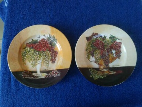 Set of 2 Cypress Home Jennifer Garant Plates 8" Grapes in a Vase | eBay