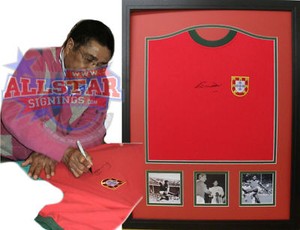 FRAMED EUSEBIO SIGNED PORTUGAL FOOTBALL SHIRT SEE PROOF + COA BENFICA ...