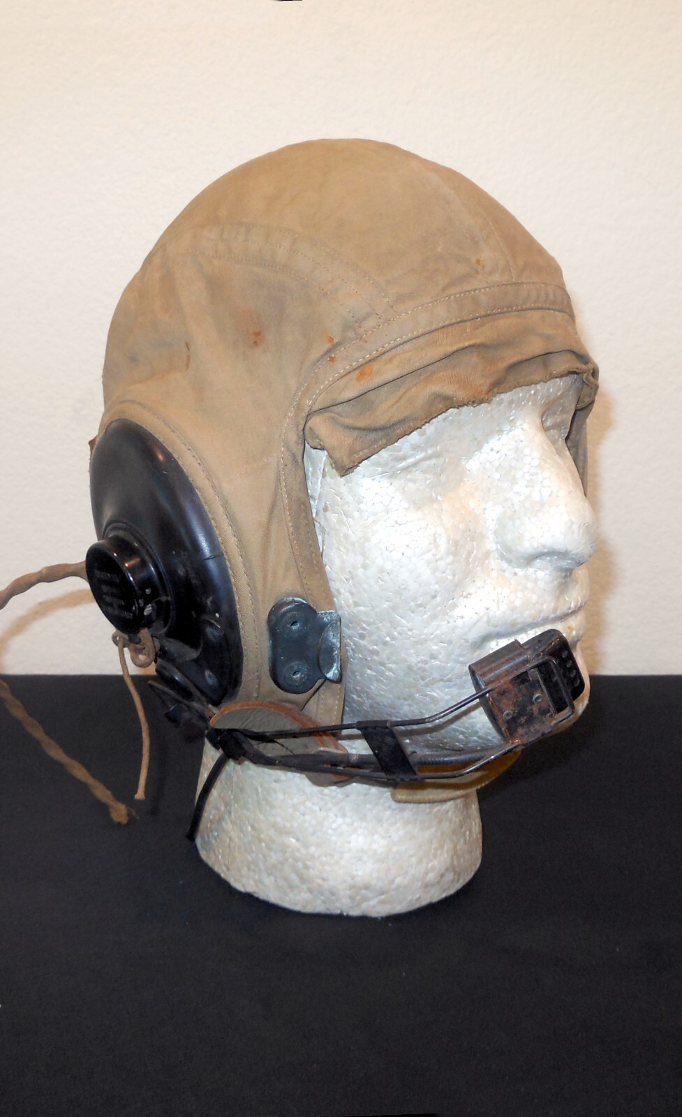 WW2 US Navy Pilot Aircraft - TYPE AN-H-15 FLIGHT HELMET & BOOM MIC ...