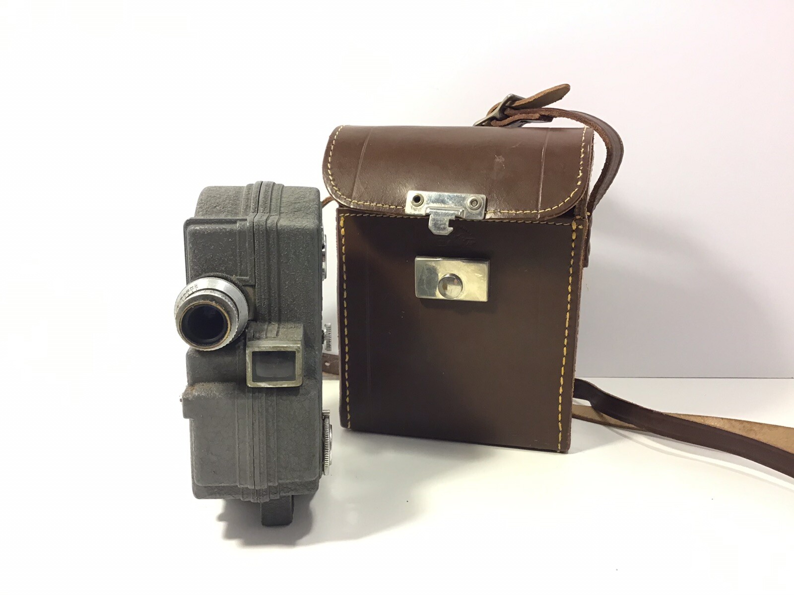 Cinemaster II 2 Model G-8 Cine Camera 8mm Antique Vintage | eBay