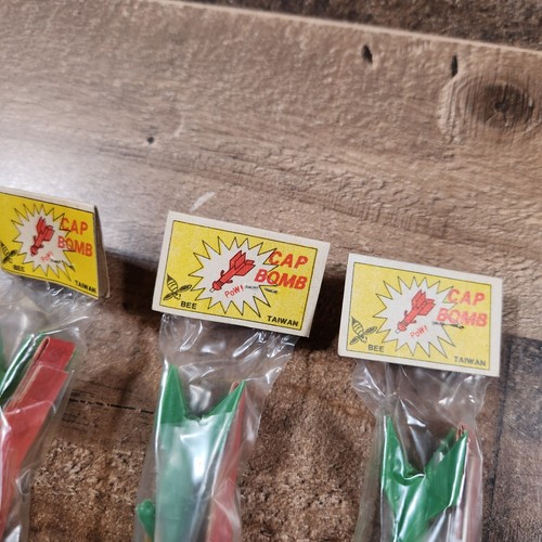 Vintage Lot Of 5 1960s Bee Cap Bomb Toys Missles Shape Brand New NOS ...