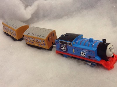 Thomas & Friends - Trackmaster Red Vs Blue Thomas, New | eBay UK