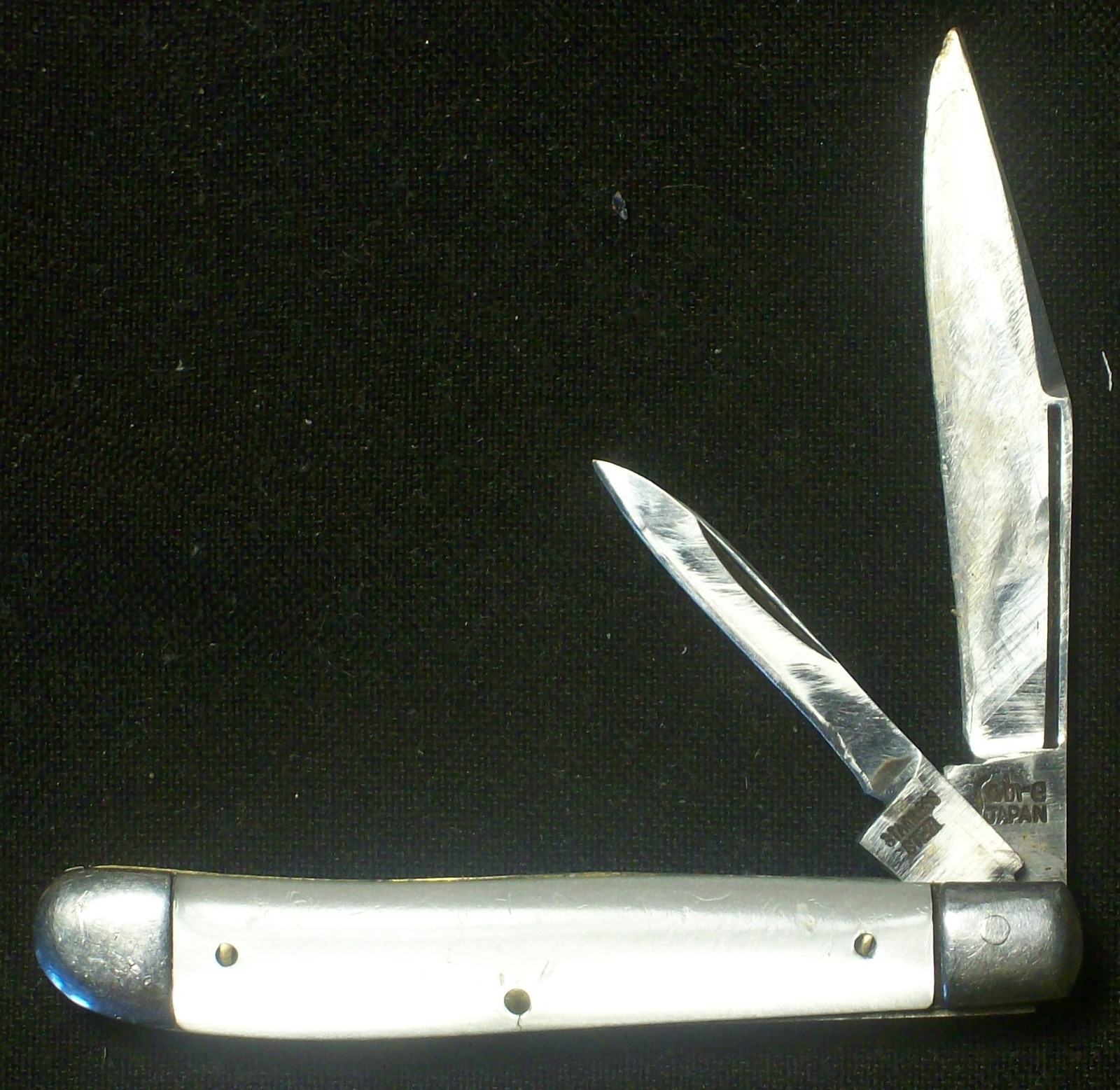 (3) VINTAGE POCKET KNIVES - CASE, SABRE & CAMILLUS - SEE PICS - NICE ...