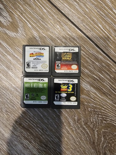Lot Of 4 Nintendo DS Game Toy Story 3, Clone Wars, Madagascar Kartz ...