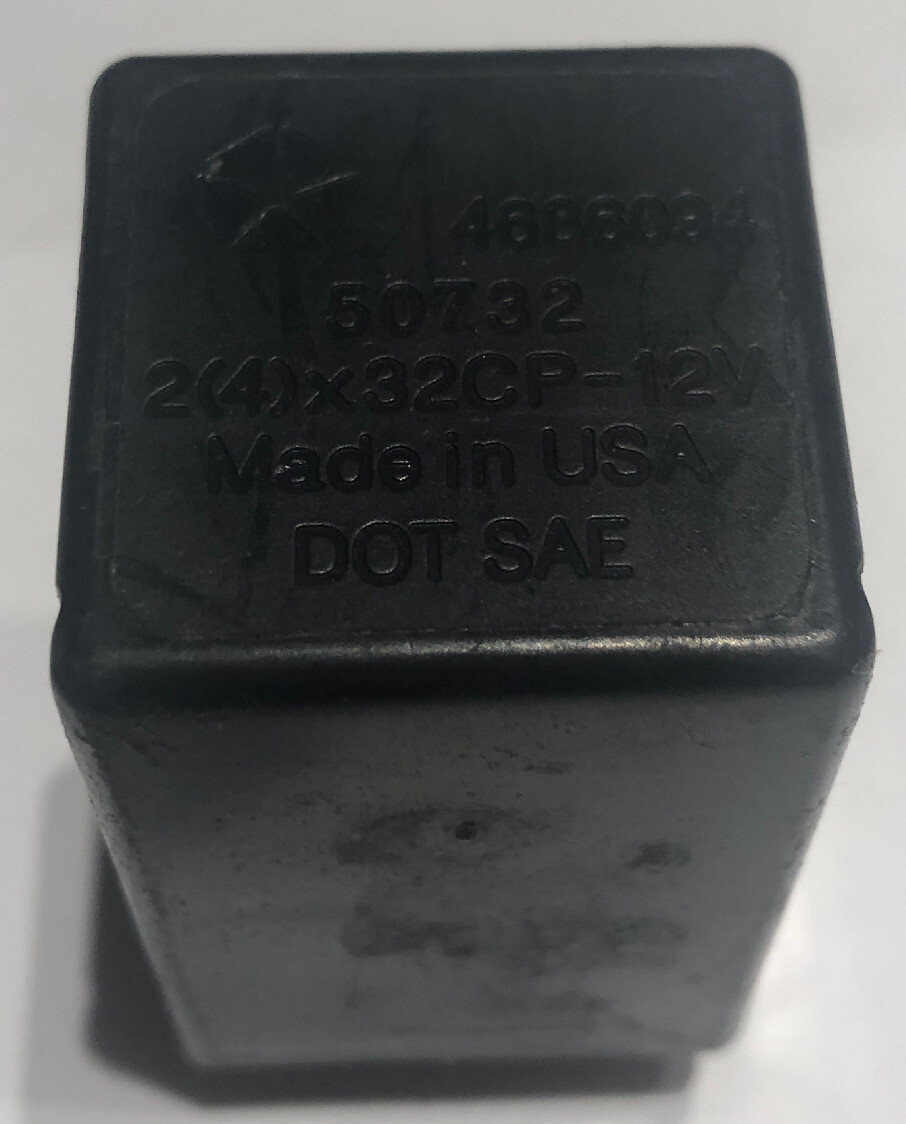 4686094 Jeep Grand Cherokee Turn Signal Flasher Relay Module (USED ...