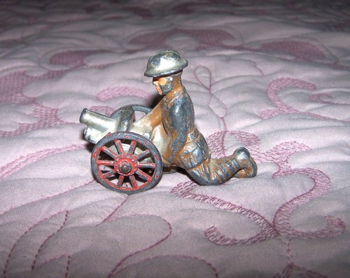 Dime Store Barclay Lead Toy Soldier Kneeling And Firing An Artillery ...