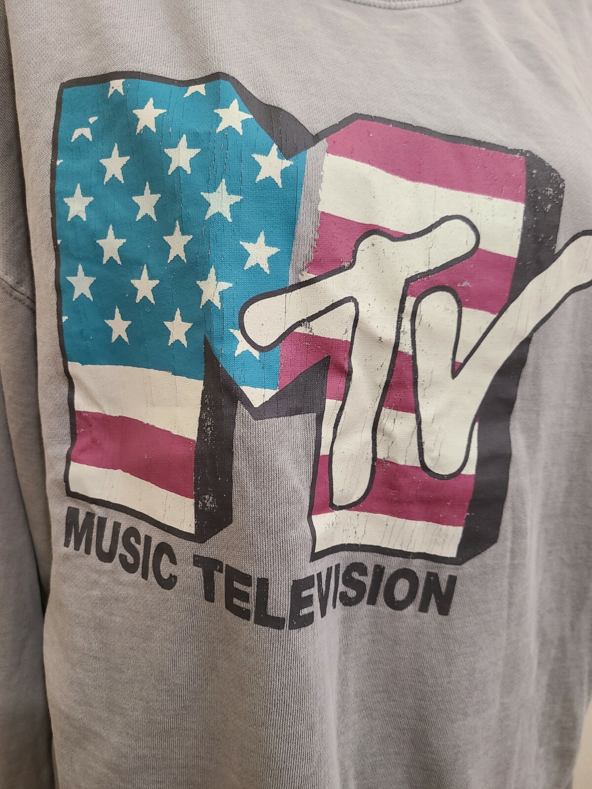 NWT MTV Gray Sweatshirt MTV Logo American Flag Small Sm S $50 | eBay