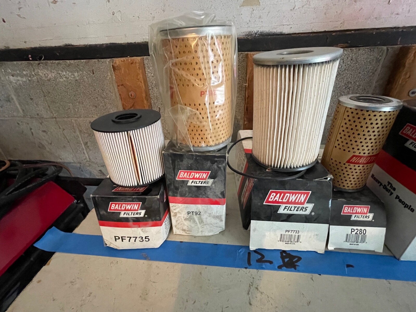 BALDWIN PF7735 - Fuel filter cross reference