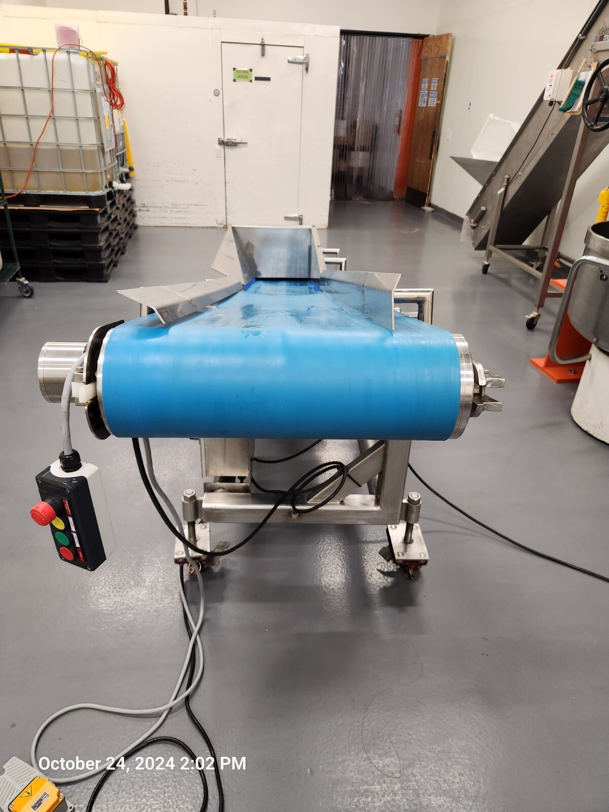 Industrial SS Incline Conveyor, Sani Wash-Down, Drum Motor, Mobile, *W ...