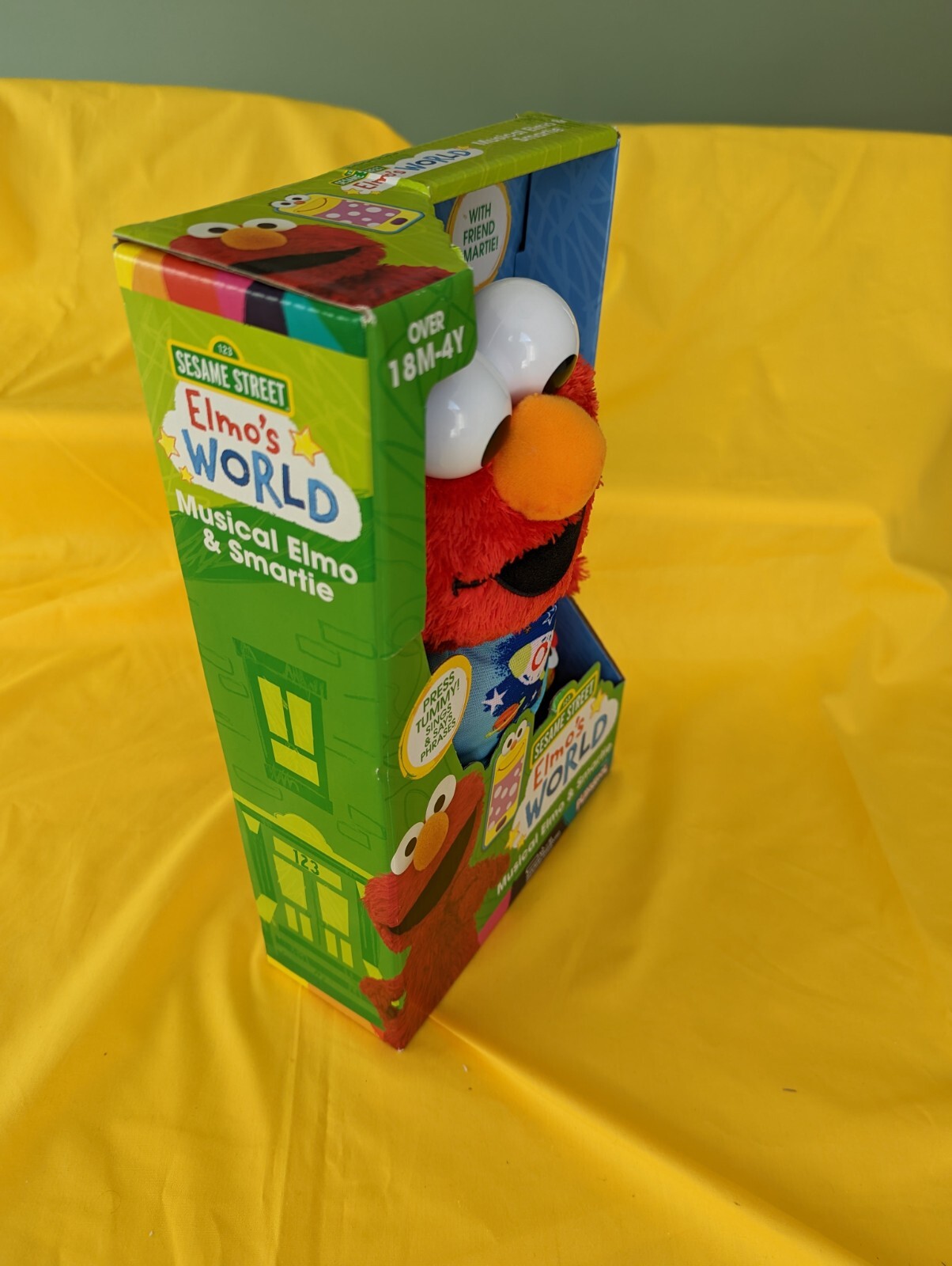 Playskool Sesame Street Musical - Elmo and Smartie Plush Toys (E4770 ...