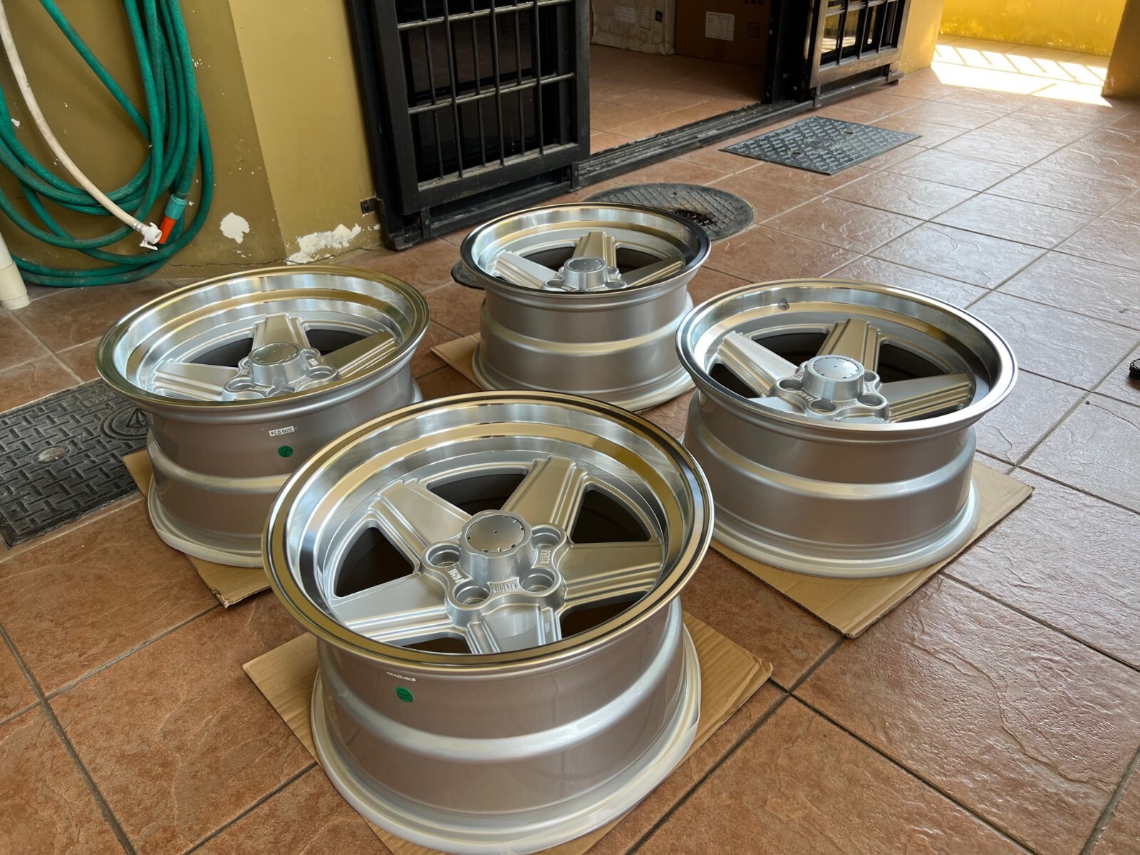 For R107 w126 w124 r129 w201 W113 W114 W115 mercedes benz 16" Penta ...