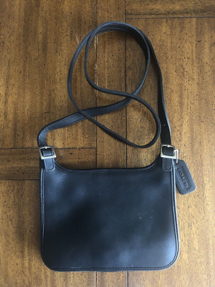 Vintage Coach 9142 Black Saddle Flap Slim Hippie Leather Vintage Coach 9142 Black Saddle Flap Slim Hippie Leather