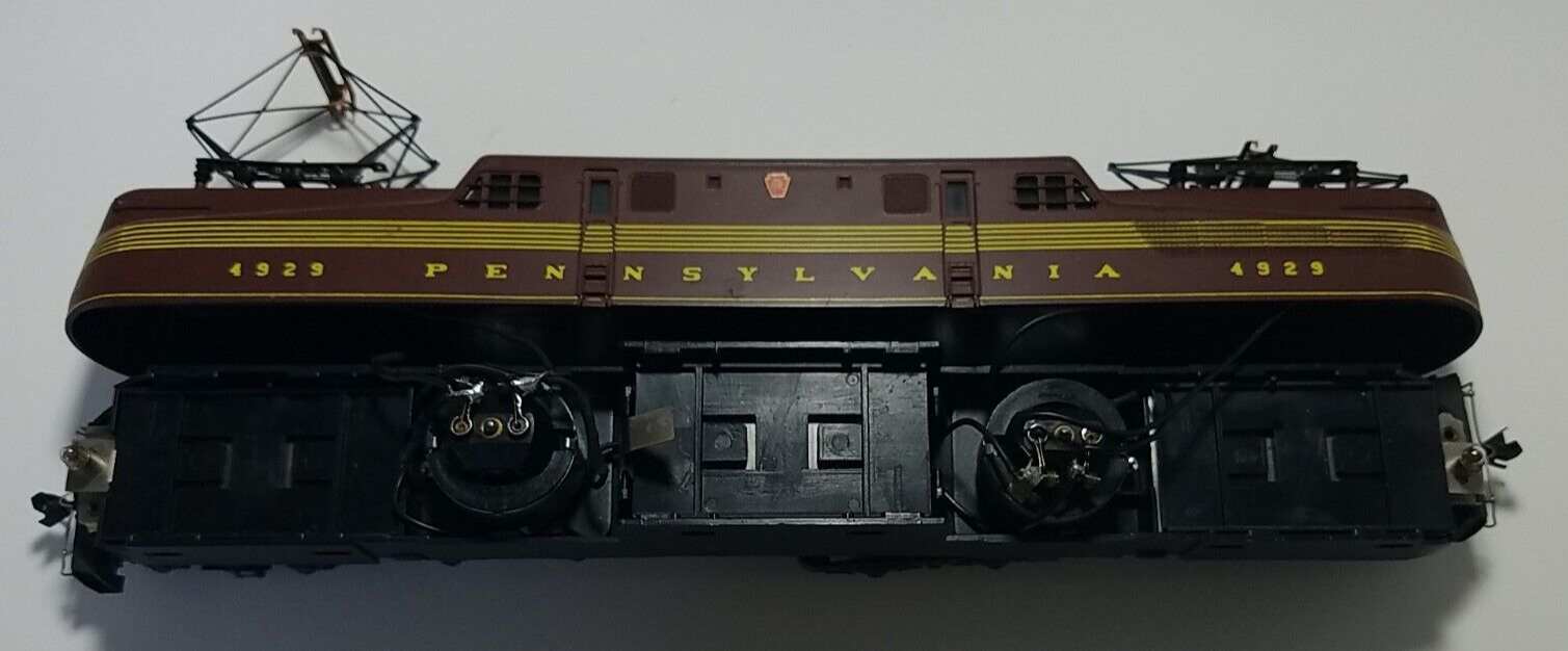 HO SCALE RIVAROSSI/AHM ELECTRIC GG1 LOCOMOTIVE - PENSY # 4929 - TWO ...