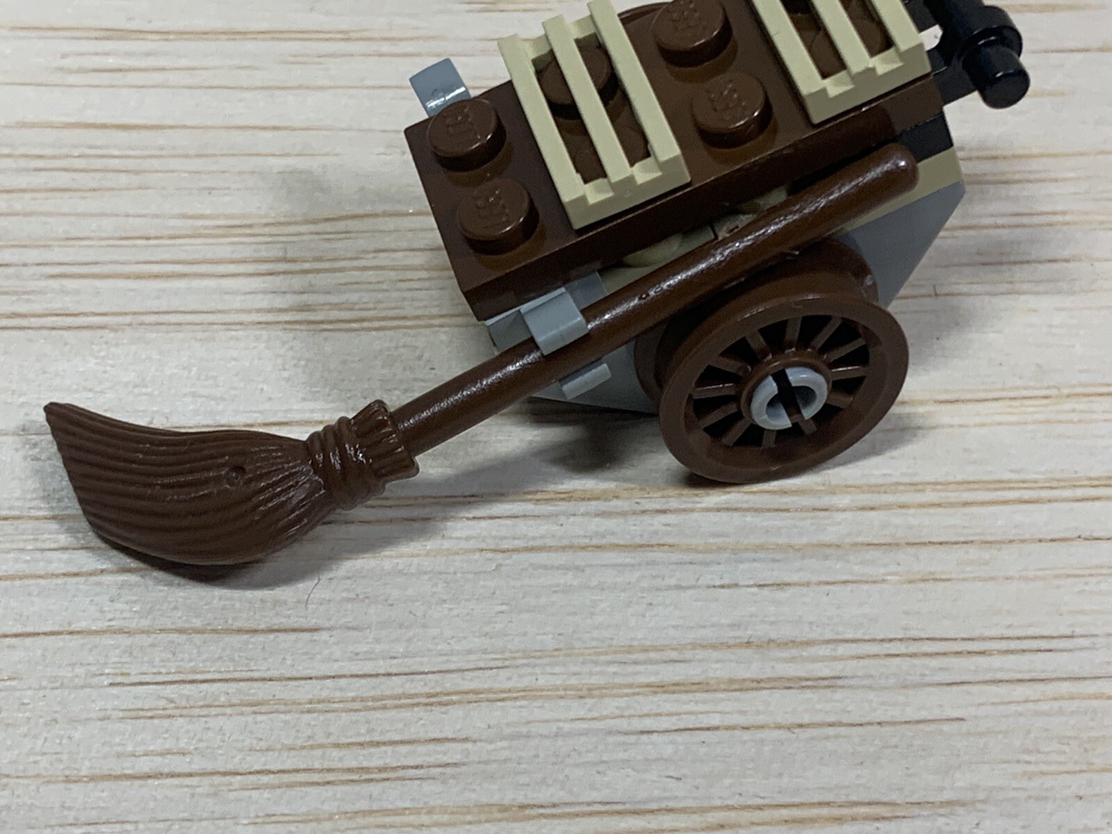 LEGO Harry Potter 4711 Flying Lesson Remembrall hp005 hp040 | eBay