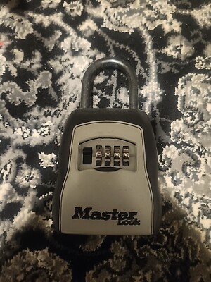 Master Lock Portable Lock Box Combination Dial Realtor Lock Model 5400D ...