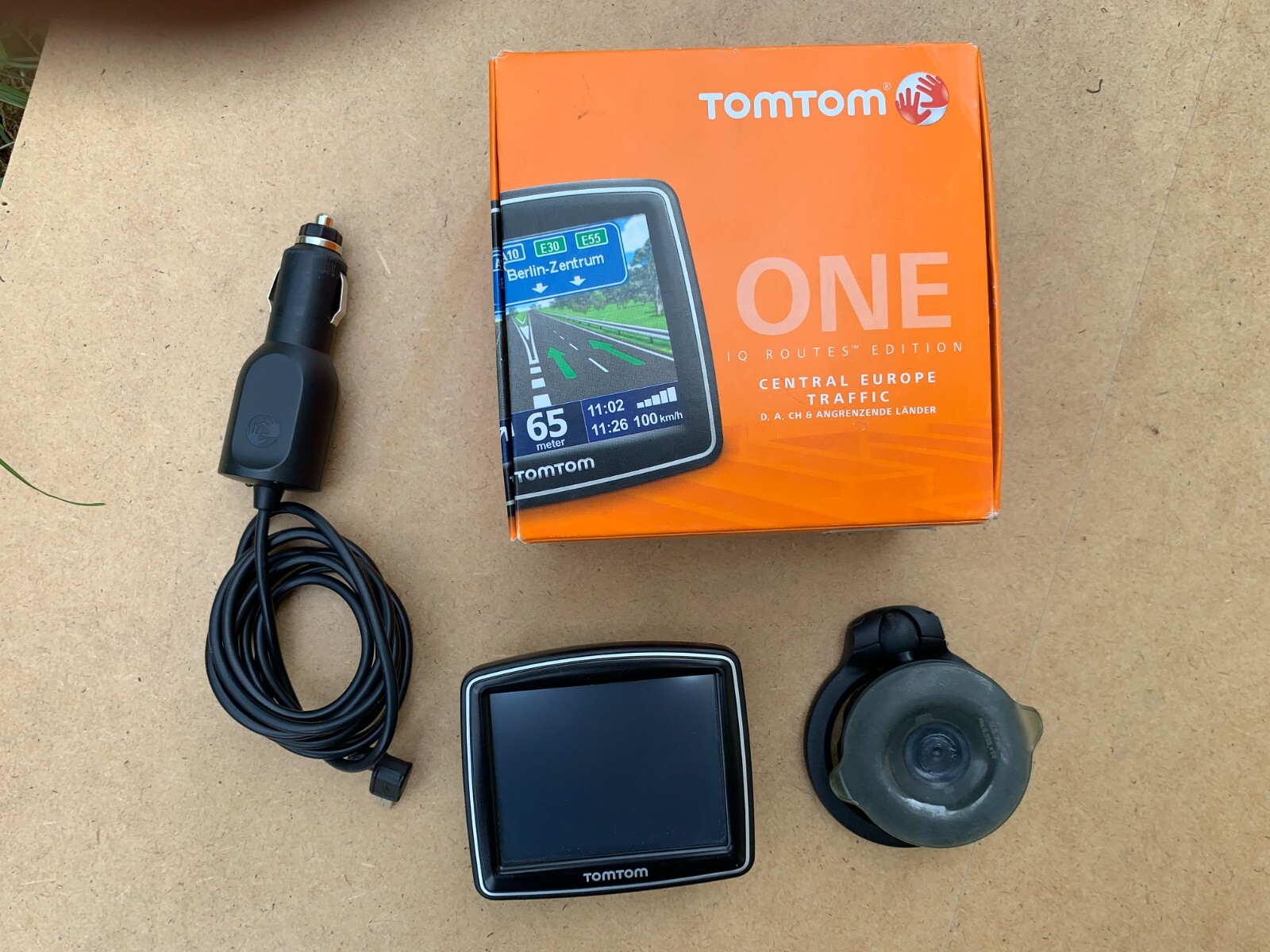 TOM TOM ONE GPS -N14644 - Europe centrale 21 pays- 3,5"+ Chargeur+support | eBay