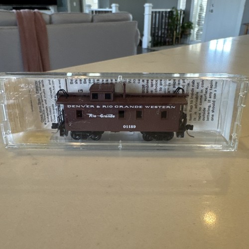 N Scale Kadee 34' Caboose Denver & Rio Grande Western 50110 | eBay