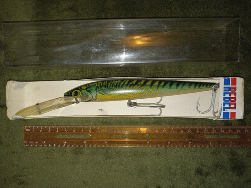 Vintage Rebel Minnow Lure 9" NIB! RARE Color! Diver | eBay