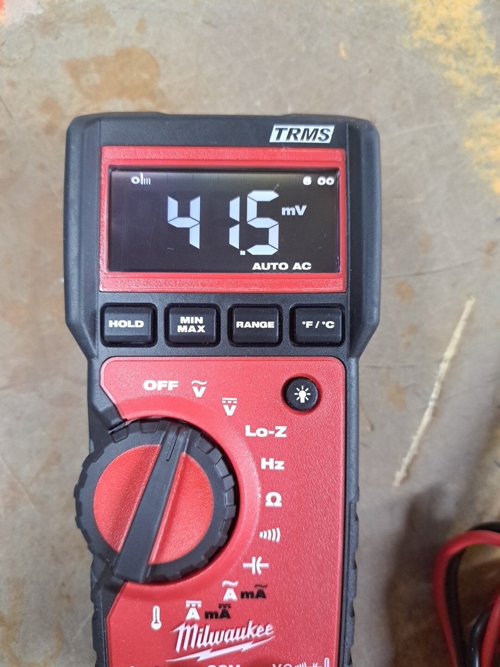 Milwaukee 2217-20 Digital Multimeter With Leads & Case (Mint) Free ...