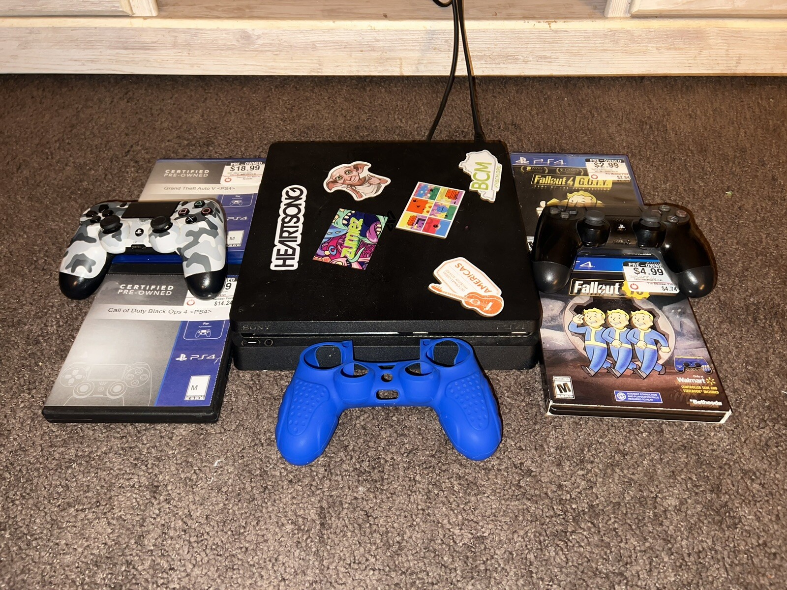 Playstation 4 Bundle Tested And Working With 4 Games, And 2 Controllers ...
