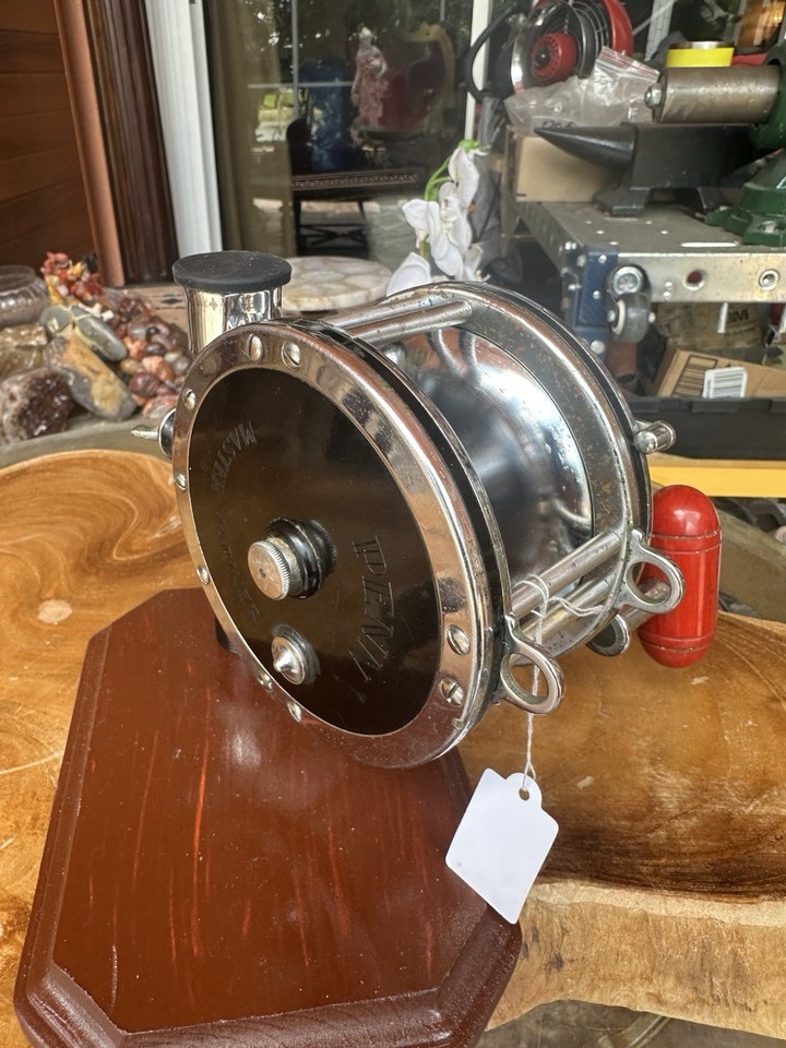 Penn Master Mariner No. 349 Vintage Reel w/Display Stand | eBay