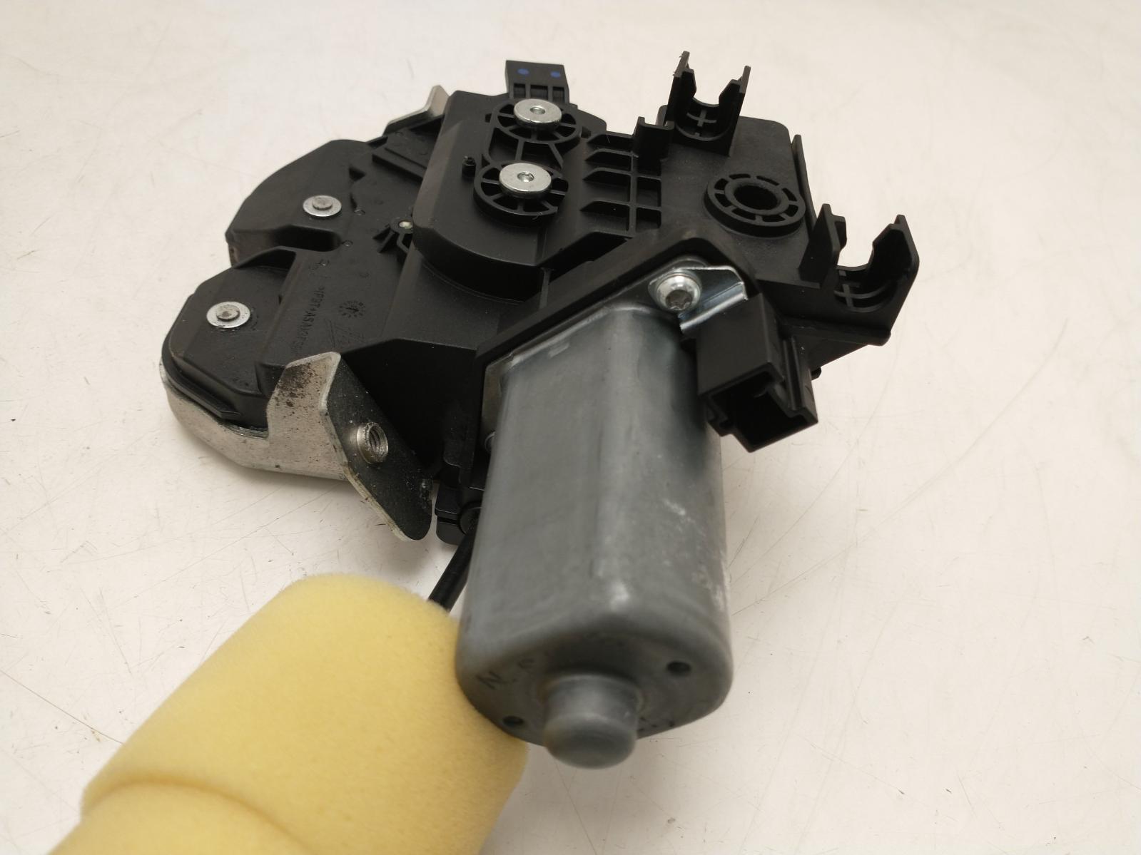 Mercedes-Benz+S+W221+Tailgate+Lock+A2217500085 for sale online | eBay