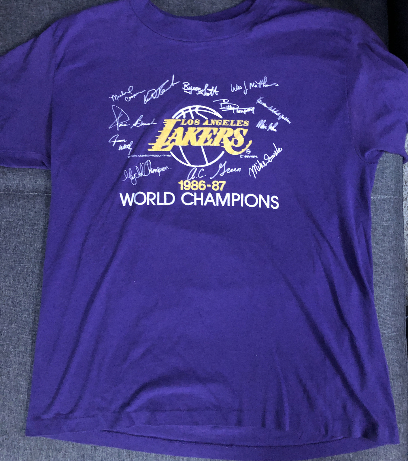 Vintage Showtime LA Lakers 1986-87 NBA World Champions Purple Shirt XL ...