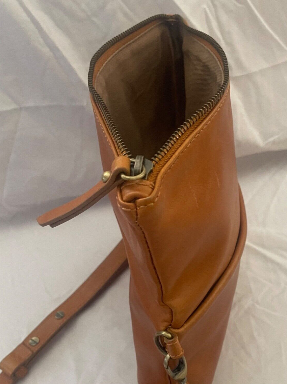 Andar Adjustable Crossbody Foldover Handcrafted Soft Camel Leather Boho ...