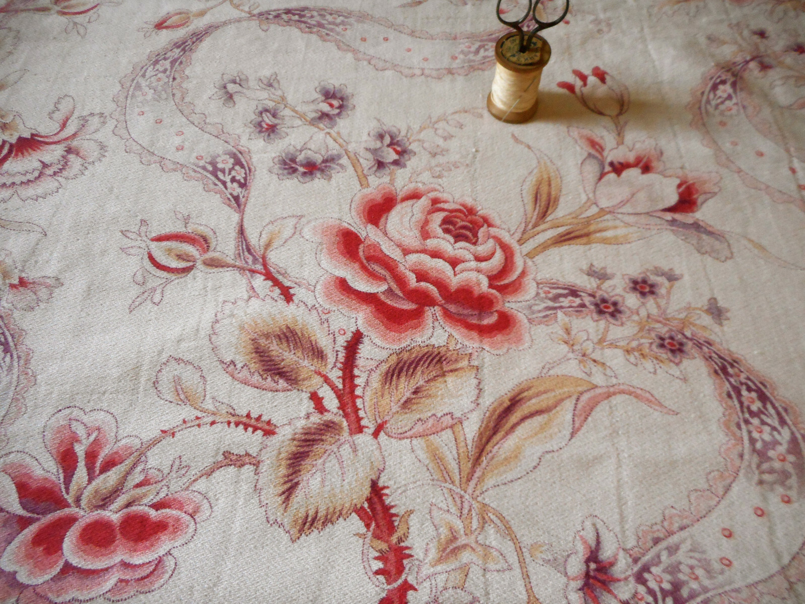 Antique French Floral Roses Garland Cotton Fabric ~ Rose Coral Lavender ...