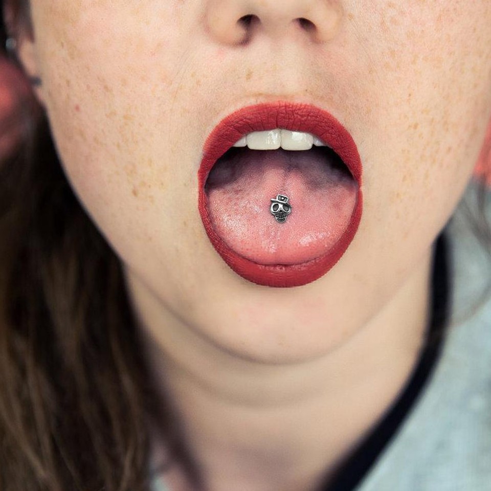 Skull Rings for Men Vintage Body Piercing Tongue Punk Eye Brow Barbell ...