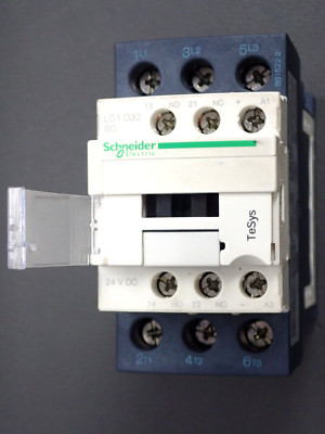 SCHNEIDER TELEMECANIQUE LC1D32BDC / LC1D32BD / LC1 D32 BD C Contactor ...