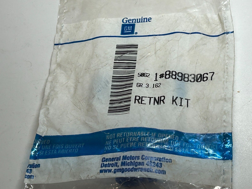 GM 88983067 Fuel Feed Pipe Retainer Clip Kit 2002-2004 GMC (2 Clips) | eBay