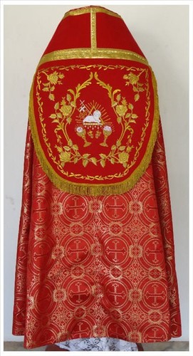 Red Roman Cope Vestment Agnus Dei Lined Gold Orphrey Traditional ...