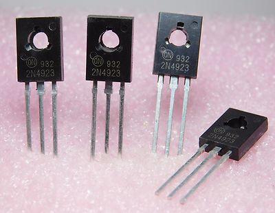 2N4923 / COMPARABLE TO ECG184, NTE184 / TRANSISTOR / TO225 / 4 PIECES ...