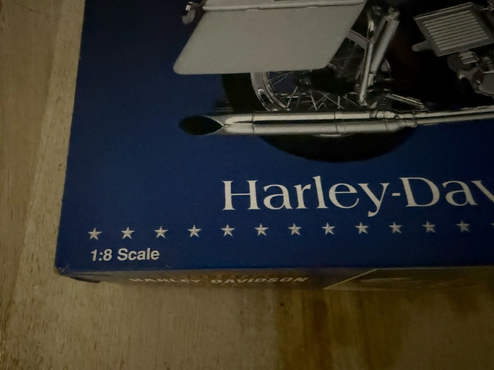 Harley Davidson Electra Glide Motorcycle 1:8 Revell Model Kit, 1996 ...