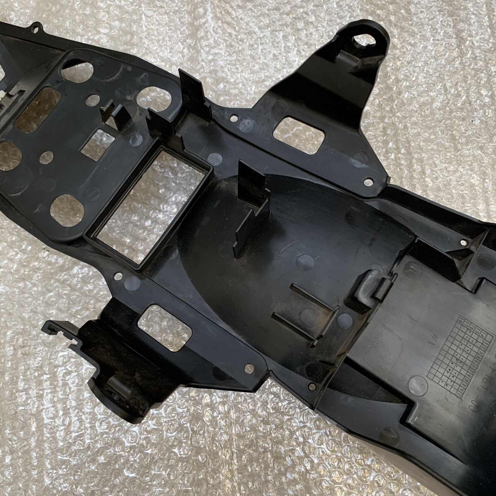 Yamaha YZF R3 Under Tray Undertray Battery Tray 2016 Genuine OEM | eBay