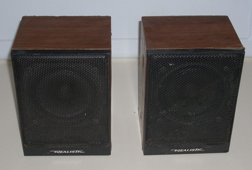 2 REALISTIC Optimus XTS 25 Cat. No 40-1999A Input 8 Ohms 10 Watt (Max ...